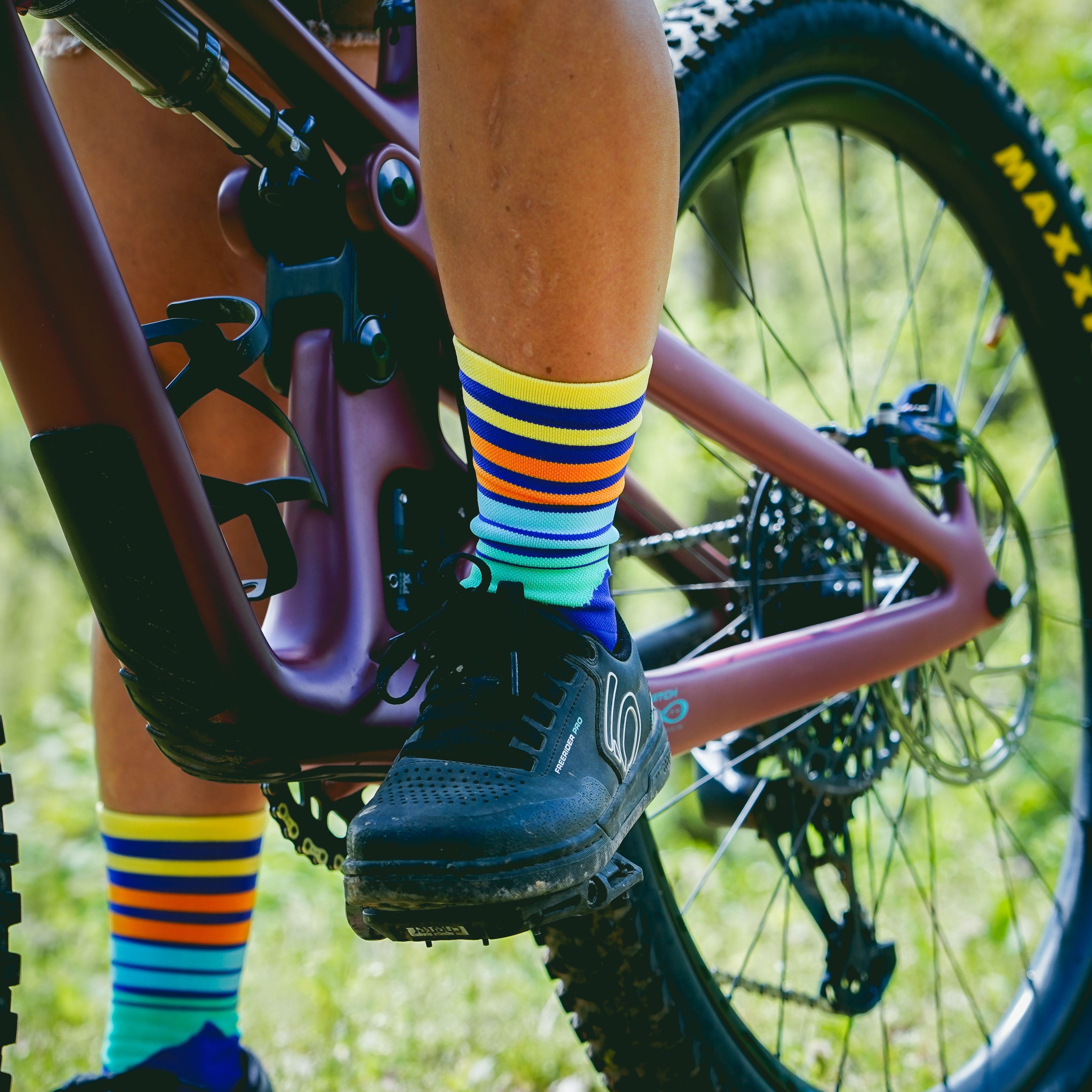 Outdoor Cycling Socks and Running Socks | Scoops | HANDUP – Handup Gloves
